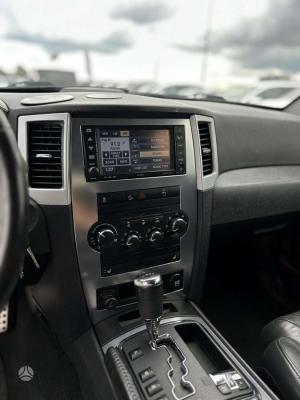 Melns Jeep Grand Cherokee 2010 Kauņa, ar dzinēja tilpumu 2.99 L un nobraukumu 292 tūkst. km par 6800 €, foto 23 vietnē AUTOMOTO.COM.LV