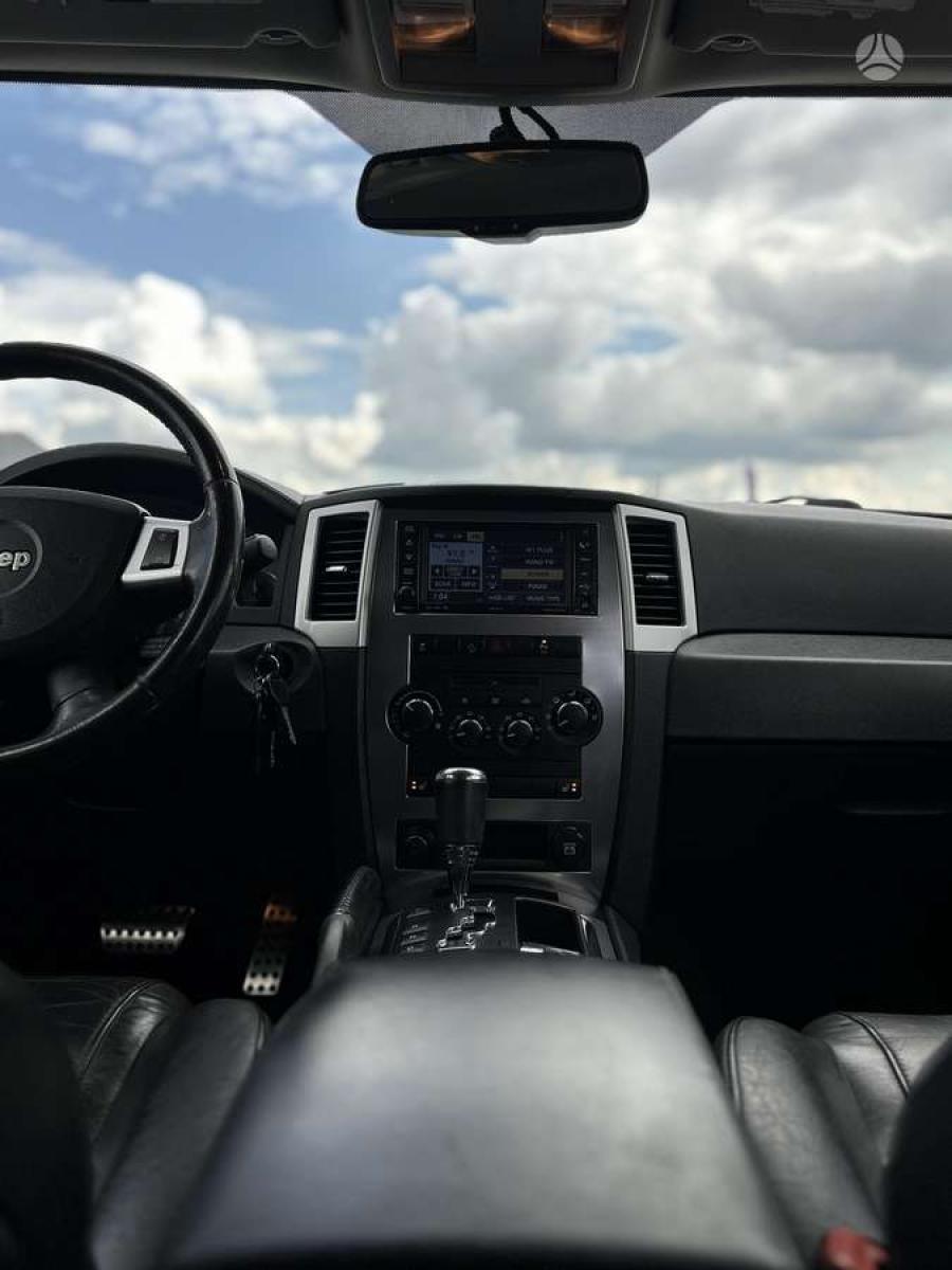 Melns Jeep Grand Cherokee 2010 Kauņa, ar dzinēja tilpumu 2.99 L un nobraukumu 292 tūkst. km par 6800 €, foto 27 vietnē AUTOMOTO.COM.LV