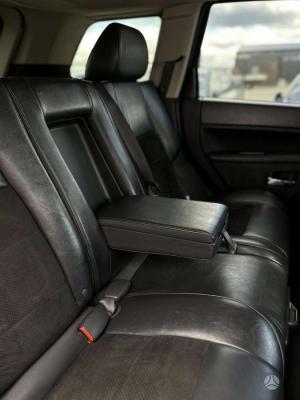 Melns Jeep Grand Cherokee 2010 Kauņa, ar dzinēja tilpumu 2.99 L un nobraukumu 292 tūkst. km par 6800 €, foto 38 vietnē AUTOMOTO.COM.LV