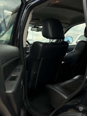 Melns Jeep Grand Cherokee 2010 Kauņa, ar dzinēja tilpumu 2.99 L un nobraukumu 292 tūkst. km par 6800 €, foto 41 vietnē AUTOMOTO.COM.LV