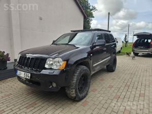 Melns Jeep Grand Cherokee 2010 Liepāja, ar dzinēja tilpumu 3.00 L un nobraukumu 370 tūkst. km par 3800 €, foto 3 vietnē AUTOMOTO.COM.LV