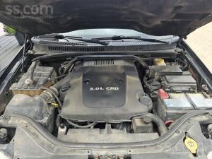 Melns Jeep Grand Cherokee 2010 Liepāja, ar dzinēja tilpumu 3.00 L un nobraukumu 370 tūkst. km par 3800 €, foto 9 vietnē AUTOMOTO.COM.LV