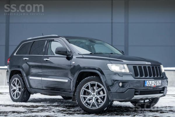 Melns Jeep Grand Cherokee 2011 Rīga, ar dzinēja tilpumu 3.00 L un nobraukumu 338 tūkst. km par 10990 €, foto 3 vietnē AUTOMOTO.COM.LV