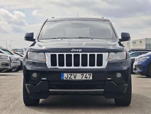 Black Jeep Grand Cherokee 2011 in Vilnius, with an engine capacity of 3.60 L and mileage of 392 thousand km for 7900 €, photo 3 on AUTOMOTO.COM.LV