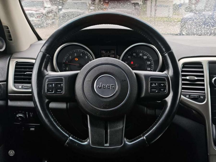 Black Jeep Grand Cherokee 2011 in Vilnius, with an engine capacity of 3.60 L and mileage of 392 thousand km for 7900 €, photo 11 on AUTOMOTO.COM.LV