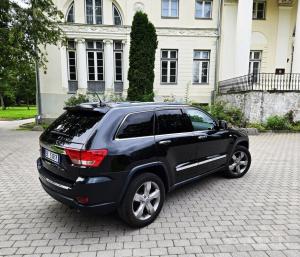 Melns Jeep Grand Cherokee 2012 Tallina, ar dzinēja tilpumu 3.00 L un nobraukumu 198 tūkst. km par 10580 €, foto 2 vietnē AUTOMOTO.COM.LV