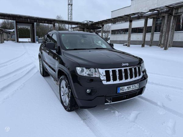 Melns Jeep Grand Cherokee 2012 Kupiškis, ar dzinēja tilpumu 2.99 L un nobraukumu 254 tūkst. km par 4550 €, foto 3 vietnē AUTOMOTO.COM.LV