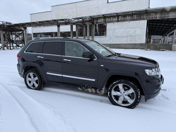 Melns Jeep Grand Cherokee 2012 Kupiškis, ar dzinēja tilpumu 2.99 L un nobraukumu 254 tūkst. km par 4550 €, foto 7 vietnē AUTOMOTO.COM.LV