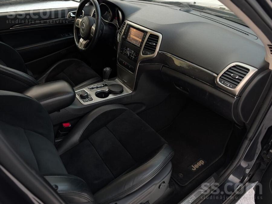 Melns Jeep Grand Cherokee 2012 Jūrmala, ar dzinēja tilpumu 3.00 L un nobraukumu 0 tūkst. km par 10500 €, foto 21 vietnē AUTOMOTO.COM.LV