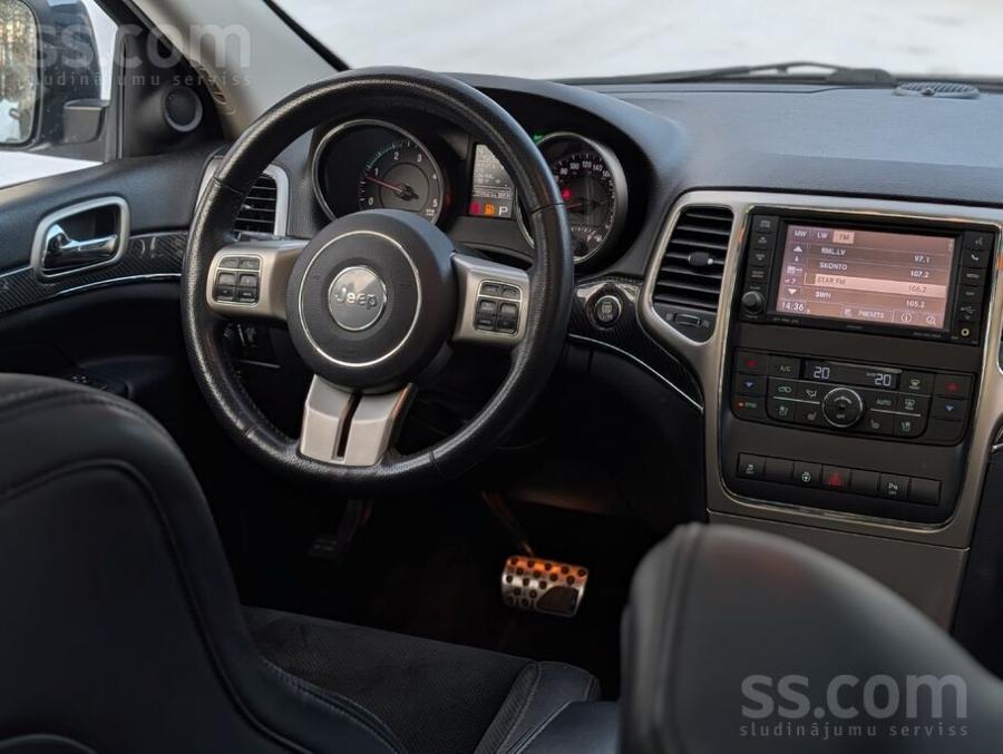 Melns Jeep Grand Cherokee 2012 Jūrmala, ar dzinēja tilpumu 3.00 L un nobraukumu 0 tūkst. km par 10500 €, foto 24 vietnē AUTOMOTO.COM.LV