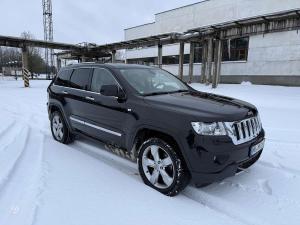 Black Jeep Grand Cherokee 2012 in Kupiskis, with an engine capacity of 2.99 L and mileage of 254 thousand km for 4350 €, photo  on AUTOMOTO.COM.LV