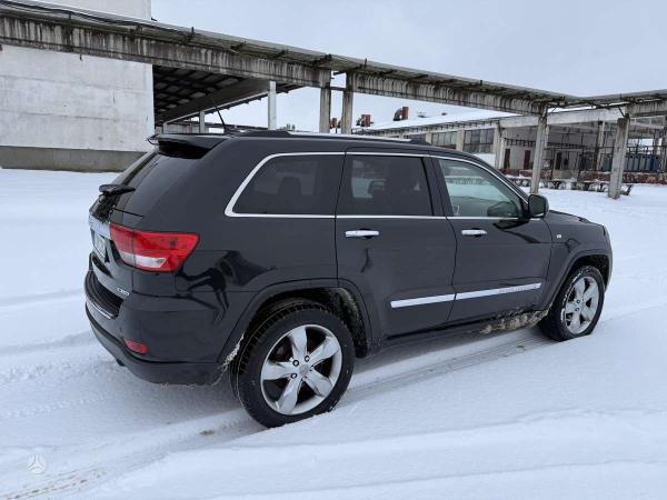 Melns Jeep Grand Cherokee 2012 Kupiškis, ar dzinēja tilpumu 2.99 L un nobraukumu 254 tūkst. km par 4250 €, foto 3 vietnē AUTOMOTO.COM.LV