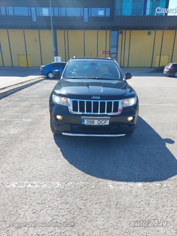 Black Jeep Grand Cherokee 2012 in Tallinn, with an engine capacity of 3.00 L and mileage of 425 thousand km for 7999 €, photo 1 on AUTOMOTO.COM.LV