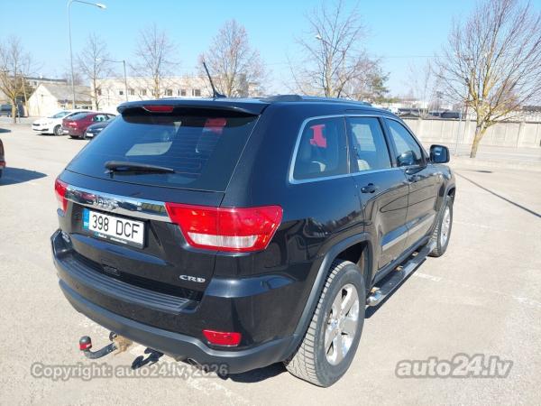 Black Jeep Grand Cherokee 2012 in Tallinn, with an engine capacity of 3.00 L and mileage of 425 thousand km for 7999 €, photo 4 on AUTOMOTO.COM.LV