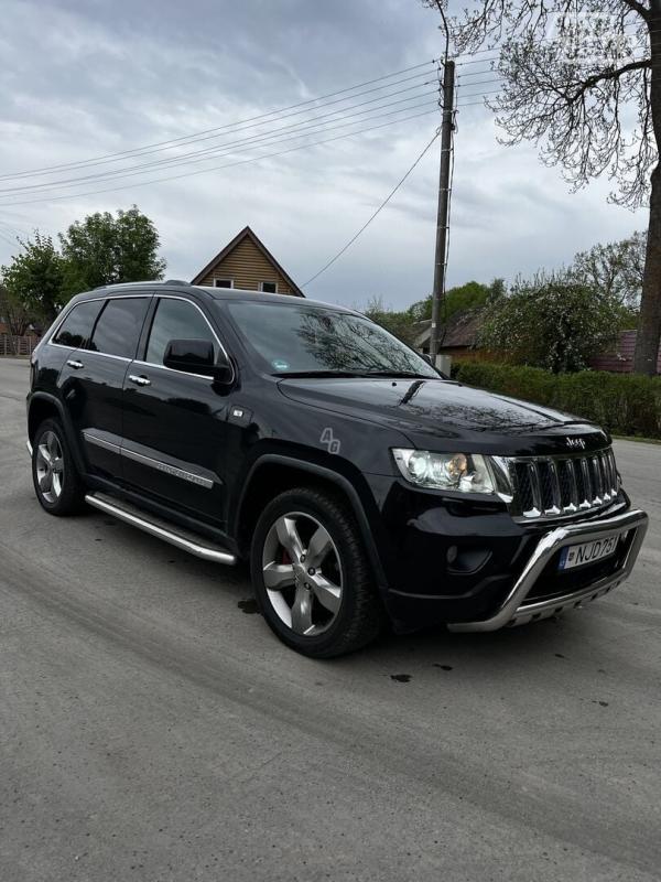 Black Jeep Grand Cherokee 2012 in Vilnius, with an engine capacity of 3.00 L and mileage of 254 thousand km for 10300 €, photo 2 on AUTOMOTO.COM.LV