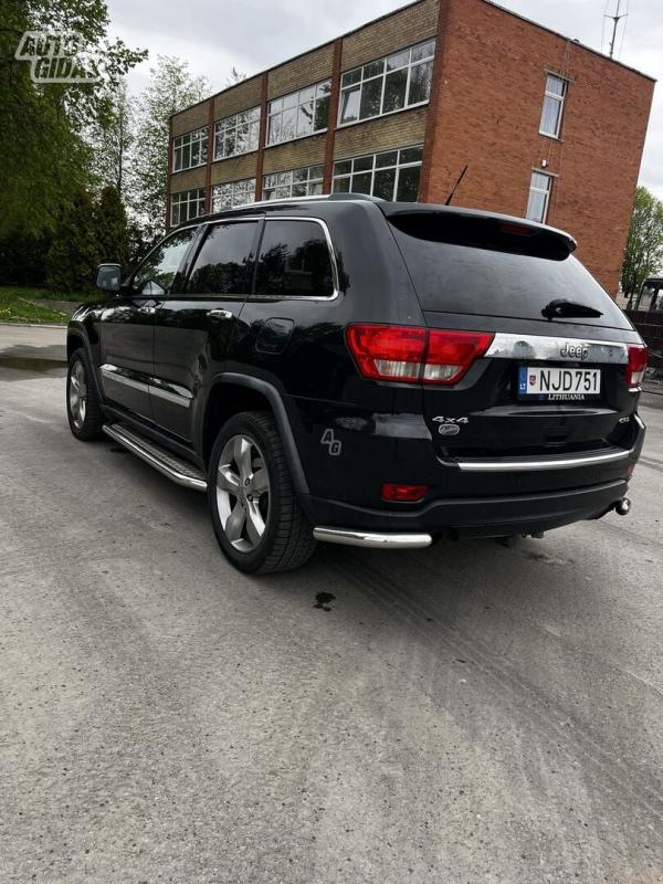 Black Jeep Grand Cherokee 2012 in Vilnius, with an engine capacity of 3.00 L and mileage of 254 thousand km for 10300 €, photo 4 on AUTOMOTO.COM.LV