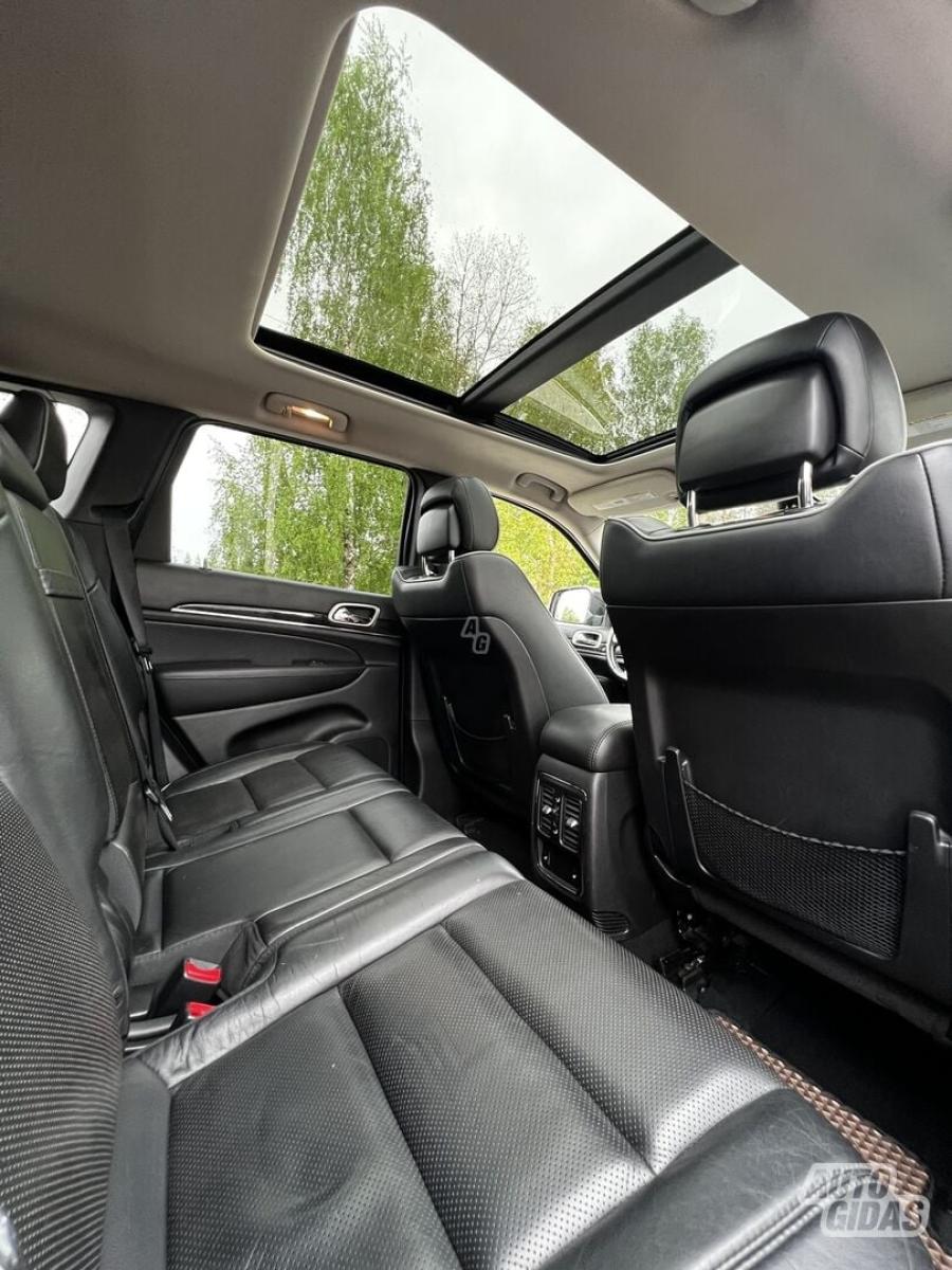 Melns Jeep Grand Cherokee 2012 Viļņa, ar dzinēja tilpumu 3.00 L un nobraukumu 254 tūkst. km par 10000 €, foto 13 vietnē AUTOMOTO.COM.LV