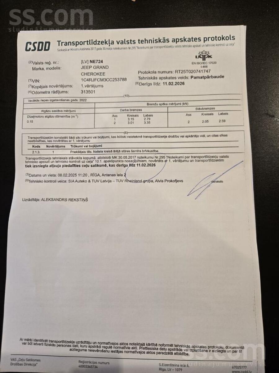 Black Jeep Grand Cherokee 2012 in Riga, with an engine capacity of 3.00 L and mileage of 318 thousand km for 9500 €, photo 10 on AUTOMOTO.COM.LV