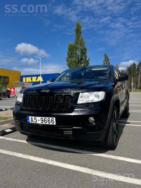 Melns Jeep Grand Cherokee 2012 Rīga, ar dzinēja tilpumu 3.00 L un nobraukumu 178 tūkst. km par 10650 €, foto 3 vietnē AUTOMOTO.COM.LV