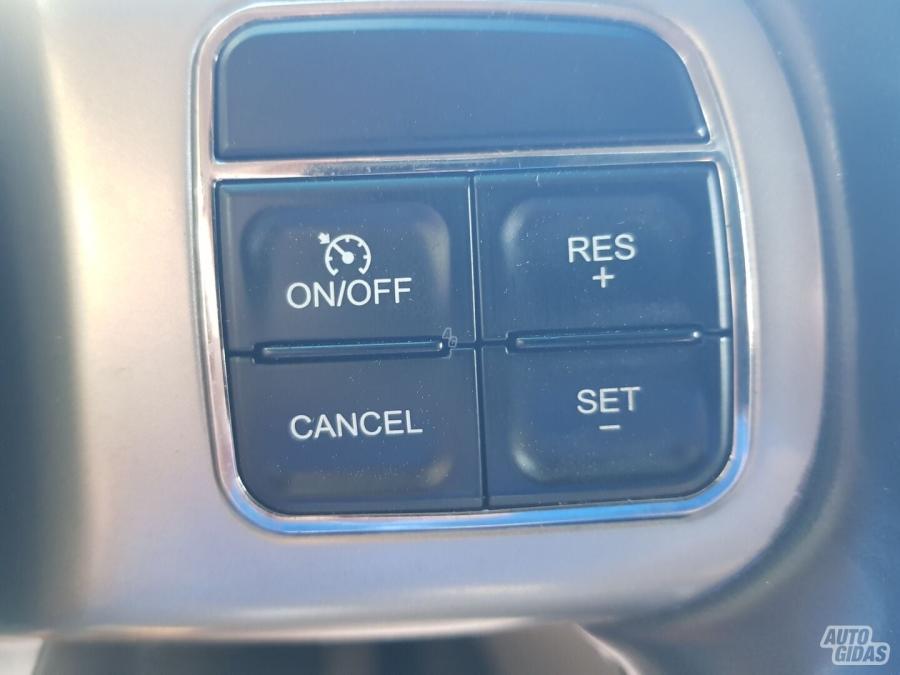Melns Jeep Grand Cherokee 2012 Viļņa, ar dzinēja tilpumu 5.70 L un nobraukumu 226 tūkst. km par 6300 €, foto 22 vietnē AUTOMOTO.COM.LV