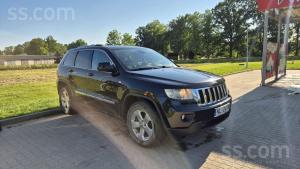 Melns Jeep Grand Cherokee 2012 Dobele, ar dzinēja tilpumu 3.00 L un nobraukumu 290 tūkst. km par 8000 €, foto 8 vietnē AUTOMOTO.COM.LV