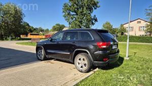 Melns Jeep Grand Cherokee 2012 Dobele, ar dzinēja tilpumu 3.00 L un nobraukumu 290 tūkst. km par 8000 €, foto 9 vietnē AUTOMOTO.COM.LV