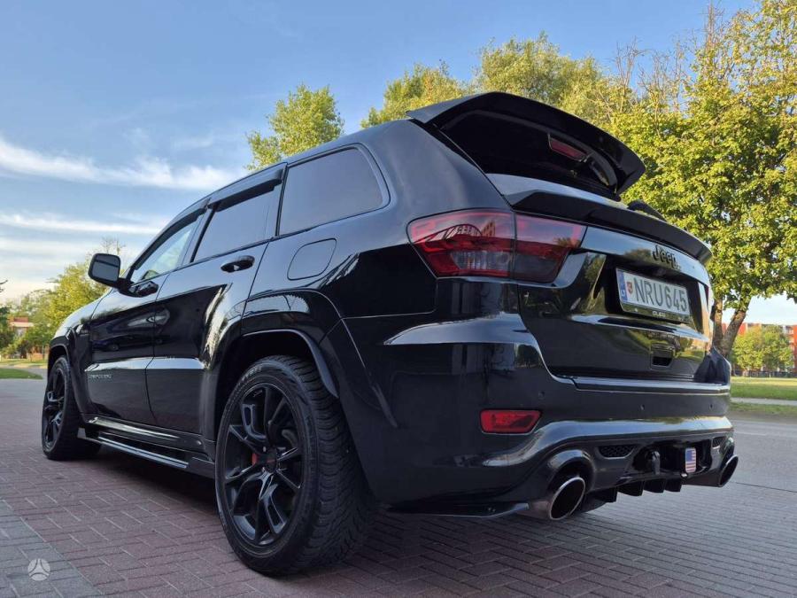Melns Jeep Grand Cherokee 2012 Šilutė, ar dzinēja tilpumu 6.40 L un nobraukumu 245 tūkst. km par 16450 €, foto 4 vietnē AUTOMOTO.COM.LV