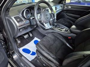 Melns Jeep Grand Cherokee 2012 Šilutė, ar dzinēja tilpumu 6.40 L un nobraukumu 245 tūkst. km par 16450 €, foto 9 vietnē AUTOMOTO.COM.LV