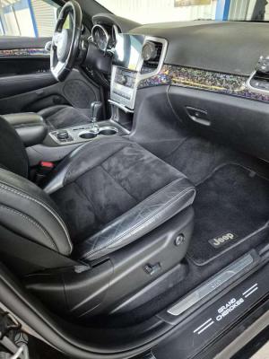 Melns Jeep Grand Cherokee 2012 Šilutė, ar dzinēja tilpumu 6.40 L un nobraukumu 245 tūkst. km par 16450 €, foto 10 vietnē AUTOMOTO.COM.LV