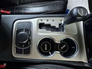Melns Jeep Grand Cherokee 2012 Šilutė, ar dzinēja tilpumu 6.40 L un nobraukumu 245 tūkst. km par 16450 €, foto 13 vietnē AUTOMOTO.COM.LV