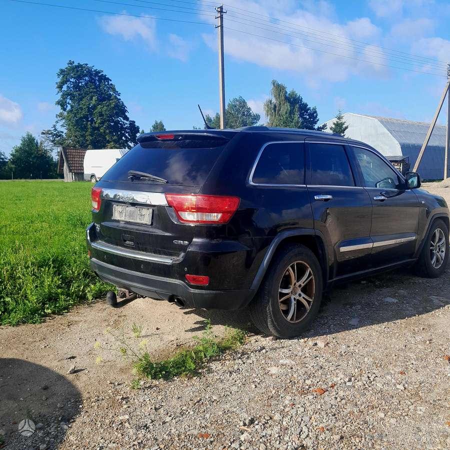 Melns Jeep Grand Cherokee 2012 Marijampole, ar dzinēja tilpumu 2.99 L un nobraukumu 245 tūkst. km par 3100 €, foto 6 vietnē AUTOMOTO.COM.LV