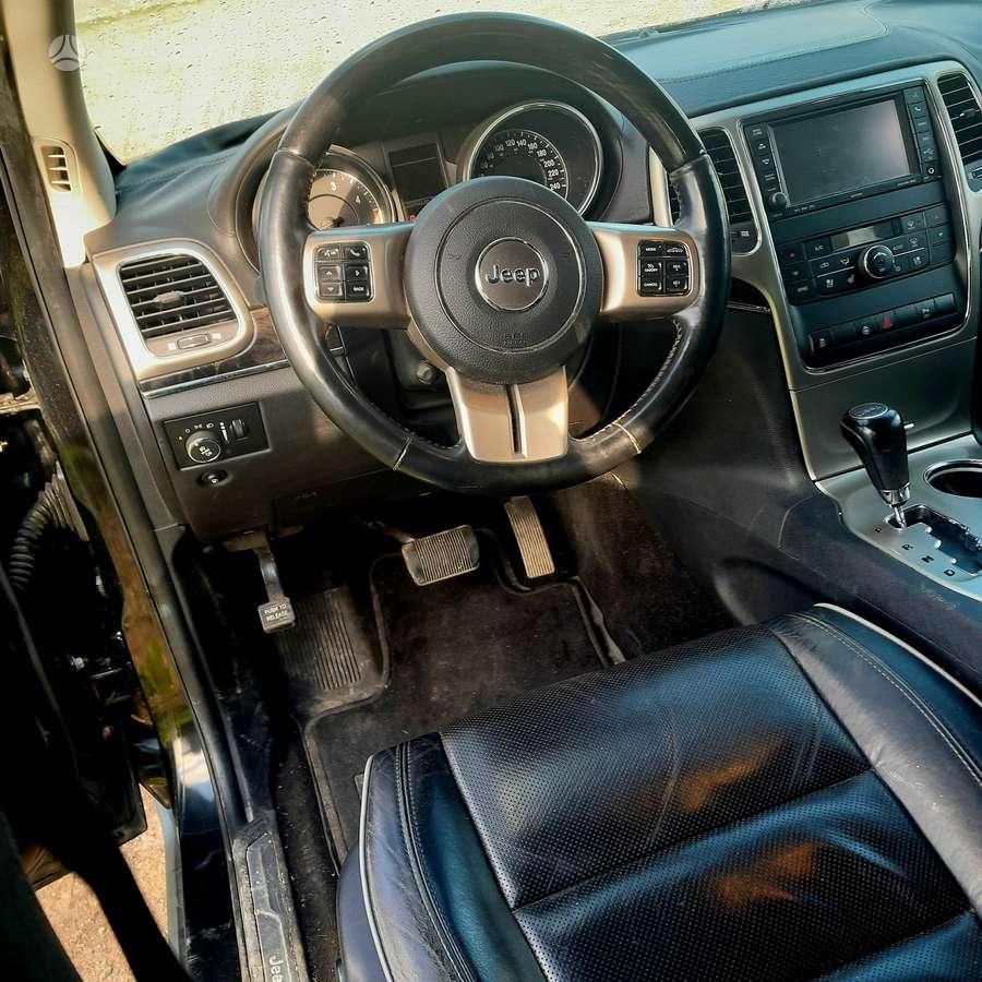 Melns Jeep Grand Cherokee 2012 Marijampole, ar dzinēja tilpumu 2.99 L un nobraukumu 245 tūkst. km par 3100 €, foto 8 vietnē AUTOMOTO.COM.LV