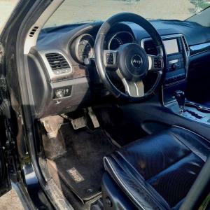 Melns Jeep Grand Cherokee 2012 Marijampole, ar dzinēja tilpumu 2.99 L un nobraukumu 245 tūkst. km par 3100 €, foto 10 vietnē AUTOMOTO.COM.LV