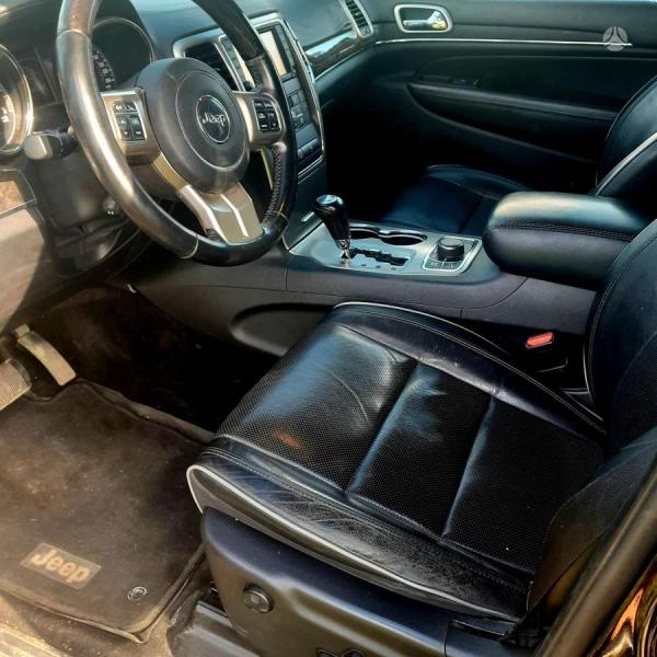 Melns Jeep Grand Cherokee 2012 Marijampole, ar dzinēja tilpumu 2.99 L un nobraukumu 245 tūkst. km par 3100 €, foto 10 vietnē AUTOMOTO.COM.LV
