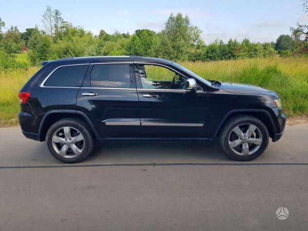Melns Jeep Grand Cherokee 2012 Viļņa, ar dzinēja tilpumu 5.70 L un nobraukumu 226 tūkst. km par 5999 €, foto 6 vietnē AUTOMOTO.COM.LV
