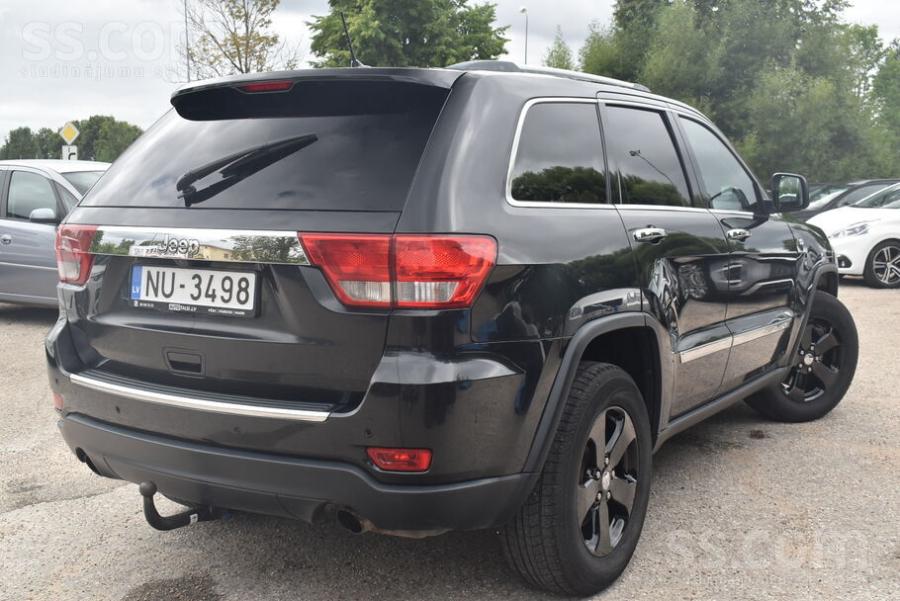 Melns Jeep Grand Cherokee 2012 Kuldīga, ar dzinēja tilpumu 3.00 L un nobraukumu 0 tūkst. km par 8990 €, foto 3 vietnē AUTOMOTO.COM.LV