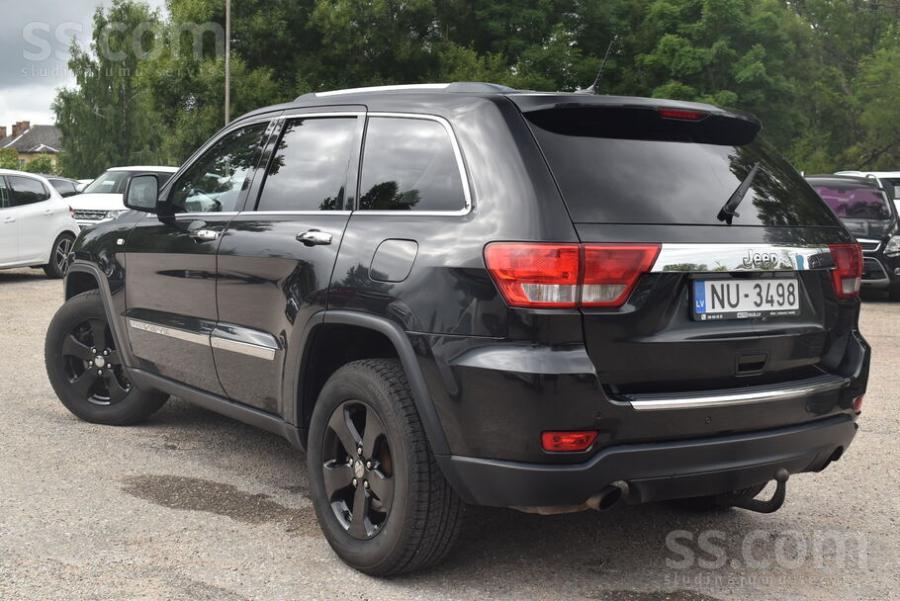 Melns Jeep Grand Cherokee 2012 Kuldīga, ar dzinēja tilpumu 3.00 L un nobraukumu 0 tūkst. km par 8990 €, foto 4 vietnē AUTOMOTO.COM.LV