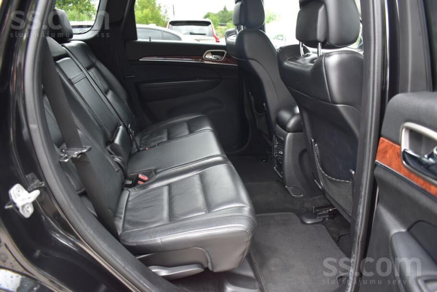 Melns Jeep Grand Cherokee 2012 Kuldīga, ar dzinēja tilpumu 3.00 L un nobraukumu 0 tūkst. km par 8990 €, foto 10 vietnē AUTOMOTO.COM.LV
