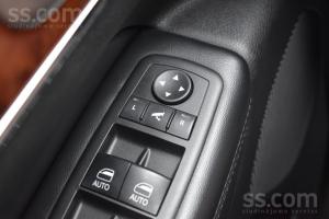 Melns Jeep Grand Cherokee 2012 Kuldīga, ar dzinēja tilpumu 3.00 L un nobraukumu 0 tūkst. km par 8990 €, foto 20 vietnē AUTOMOTO.COM.LV
