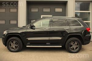 Melns Jeep Grand Cherokee 2012 Rīga, ar dzinēja tilpumu 3.00 L un nobraukumu 0 tūkst. km par 11390 €, foto 4 vietnē AUTOMOTO.COM.LV