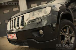 Melns Jeep Grand Cherokee 2012 Rīga, ar dzinēja tilpumu 3.00 L un nobraukumu 0 tūkst. km par 11390 €, foto 12 vietnē AUTOMOTO.COM.LV