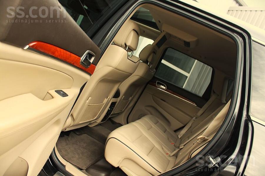 Melns Jeep Grand Cherokee 2012 Rīga, ar dzinēja tilpumu 3.00 L un nobraukumu 0 tūkst. km par 11390 €, foto 21 vietnē AUTOMOTO.COM.LV