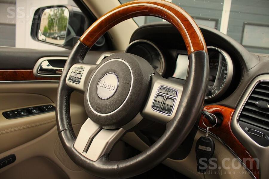 Melns Jeep Grand Cherokee 2012 Rīga, ar dzinēja tilpumu 3.00 L un nobraukumu 0 tūkst. km par 11390 €, foto 26 vietnē AUTOMOTO.COM.LV