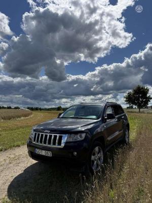 Melns Jeep Grand Cherokee 2012 Šauļi, ar dzinēja tilpumu 3.00 L un nobraukumu 300 tūkst. km par 5500 €, foto 4 vietnē AUTOMOTO.COM.LV