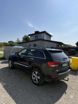 Melns Jeep Grand Cherokee 2012 Šauļi, ar dzinēja tilpumu 3.00 L un nobraukumu 300 tūkst. km par 5500 €, foto 12 vietnē AUTOMOTO.COM.LV