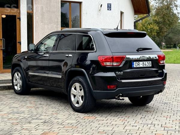 Джип Гранд Чероки 2012 в Елгава на AUTOMOTO.COM.LV Черный Джип Гранд Чероки 2012 в Елгава, объемом двигателя 3.00 л и пробегом 221 тыс. км за 8900 €, фото 9 на AUTOMOTO.COM.LV