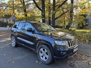 Melns Jeep Grand Cherokee 2012 Rīga, ar dzinēja tilpumu 3.00 L un nobraukumu 301 tūkst. km par 7700 €, foto 3 vietnē AUTOMOTO.COM.LV