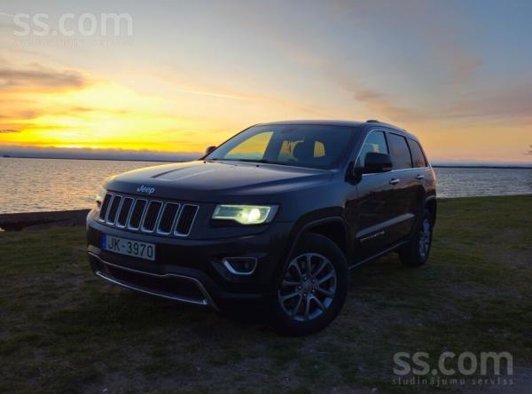 Melns Jeep Grand Cherokee 2013 Liepāja, ar dzinēja tilpumu 3.00 L un nobraukumu 148 tūkst. km par 13000 €, foto 1 vietnē AUTOMOTO.COM.LV