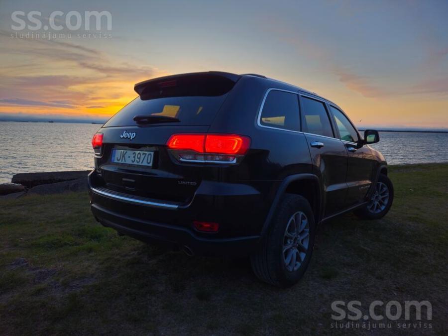 Melns Jeep Grand Cherokee 2013 Liepāja, ar dzinēja tilpumu 3.00 L un nobraukumu 148 tūkst. km par 13000 €, foto 2 vietnē AUTOMOTO.COM.LV