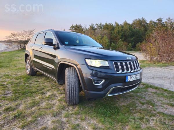 Melns Jeep Grand Cherokee 2013 Liepāja, ar dzinēja tilpumu 3.00 L un nobraukumu 148 tūkst. km par 13000 €, foto 3 vietnē AUTOMOTO.COM.LV